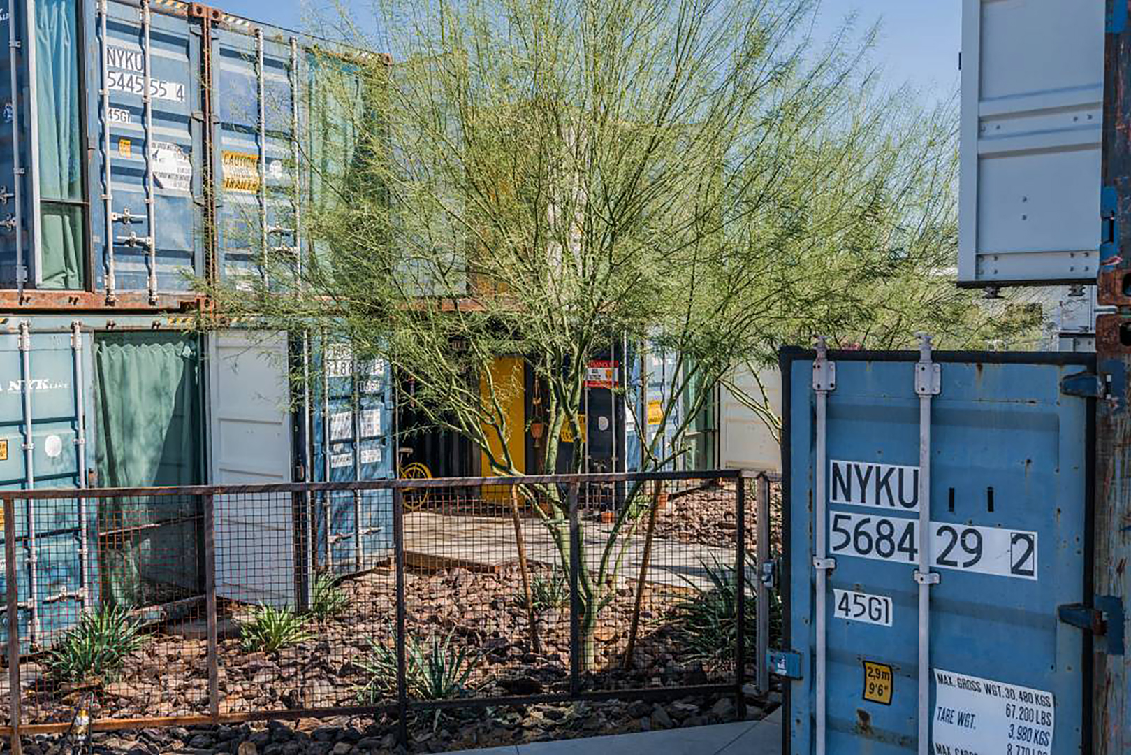 Shipping Container Homes & Buildings: Shipping Container Apartments for ...