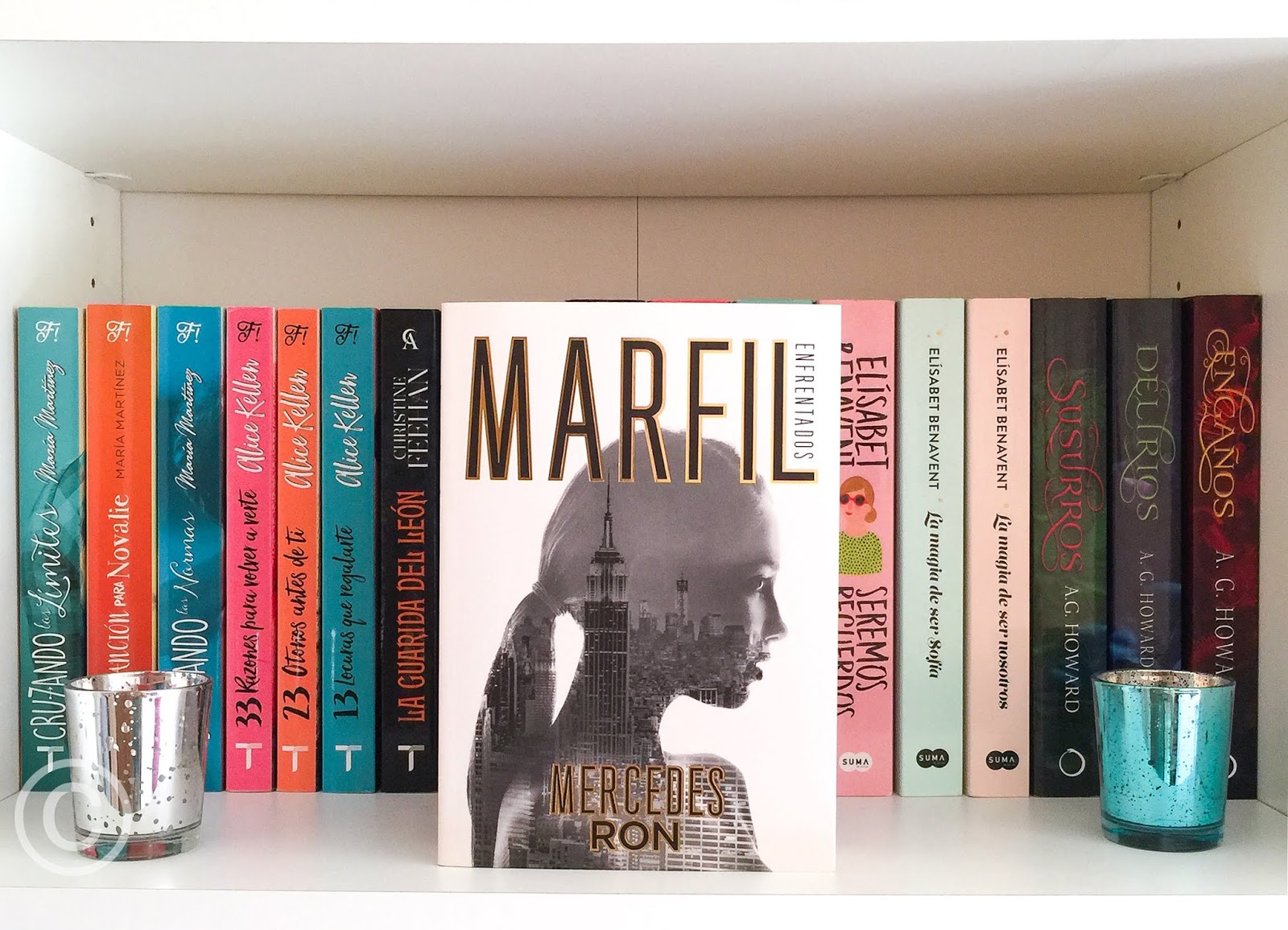 La estantería de Helena: Reseña: MARFIL - Mercedes Ron