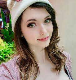 Amouranth Biography, Body Statistics, Facts