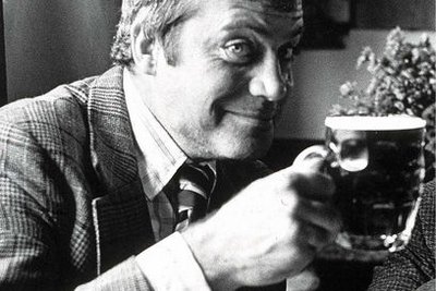 Biography of a bounder: Oliver Reed | Norton of Morton