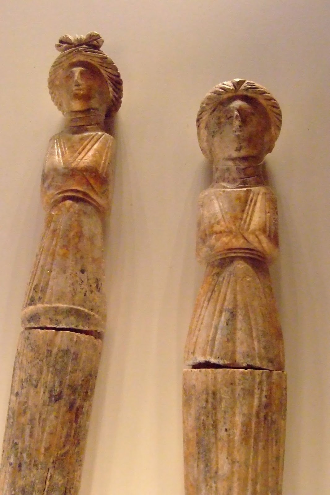 Roman Times: Figurines with articulated limbs: Children's toys or adult ...