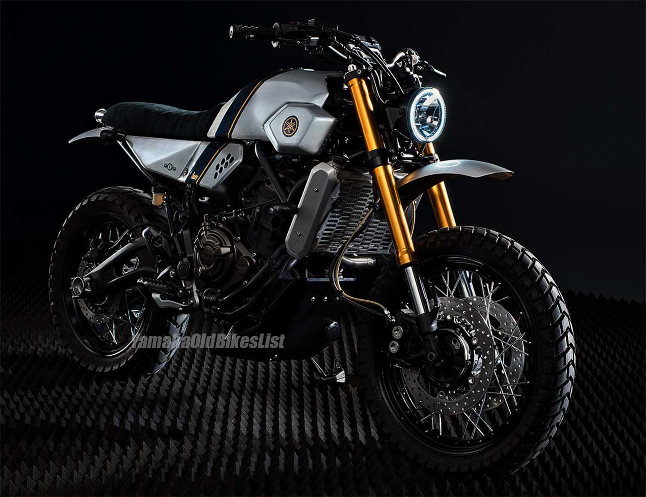Yamaha XSR700 Tracker Yard Build By Bunker Custom