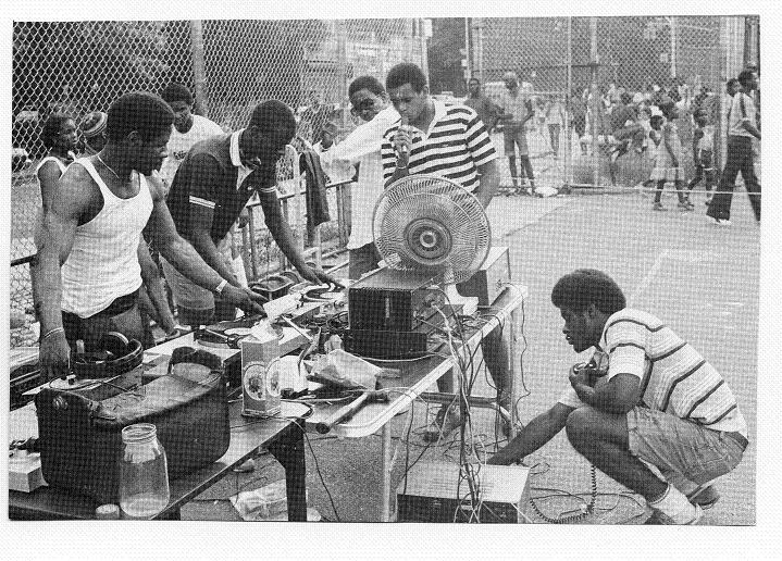 Família RAP - Realidade Através de Palavras: História do Rap