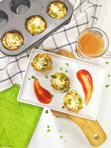 Taystit by Hasna: Easy Cheesy Bread Cups