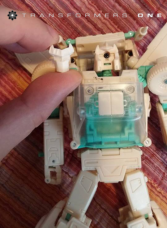 Transformers Square One: Masterpiece Tracks Prototype - Toy Face?