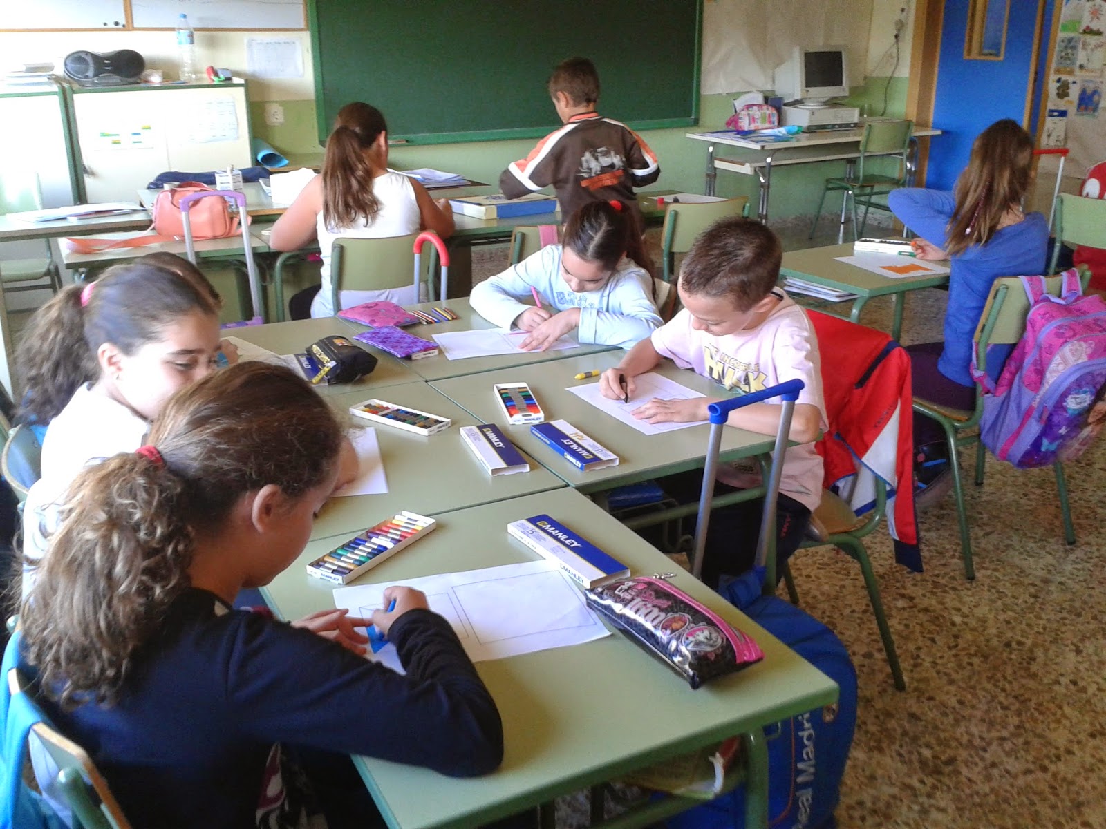 apoyoescolar-marian: Trabajando en el aula (octubre)