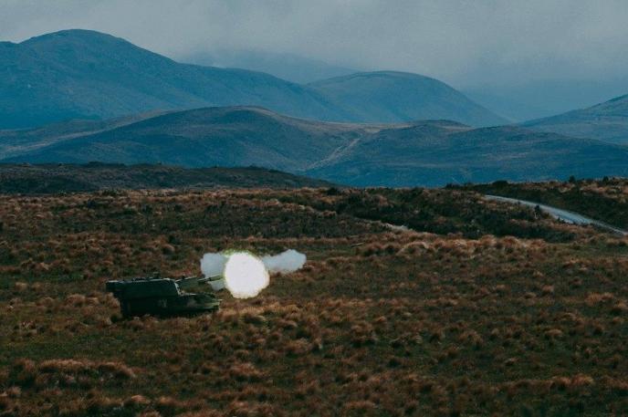 SNAFU!: Singapore Self-Propelled Howitzer (SSPH) Primus in New Zealand.