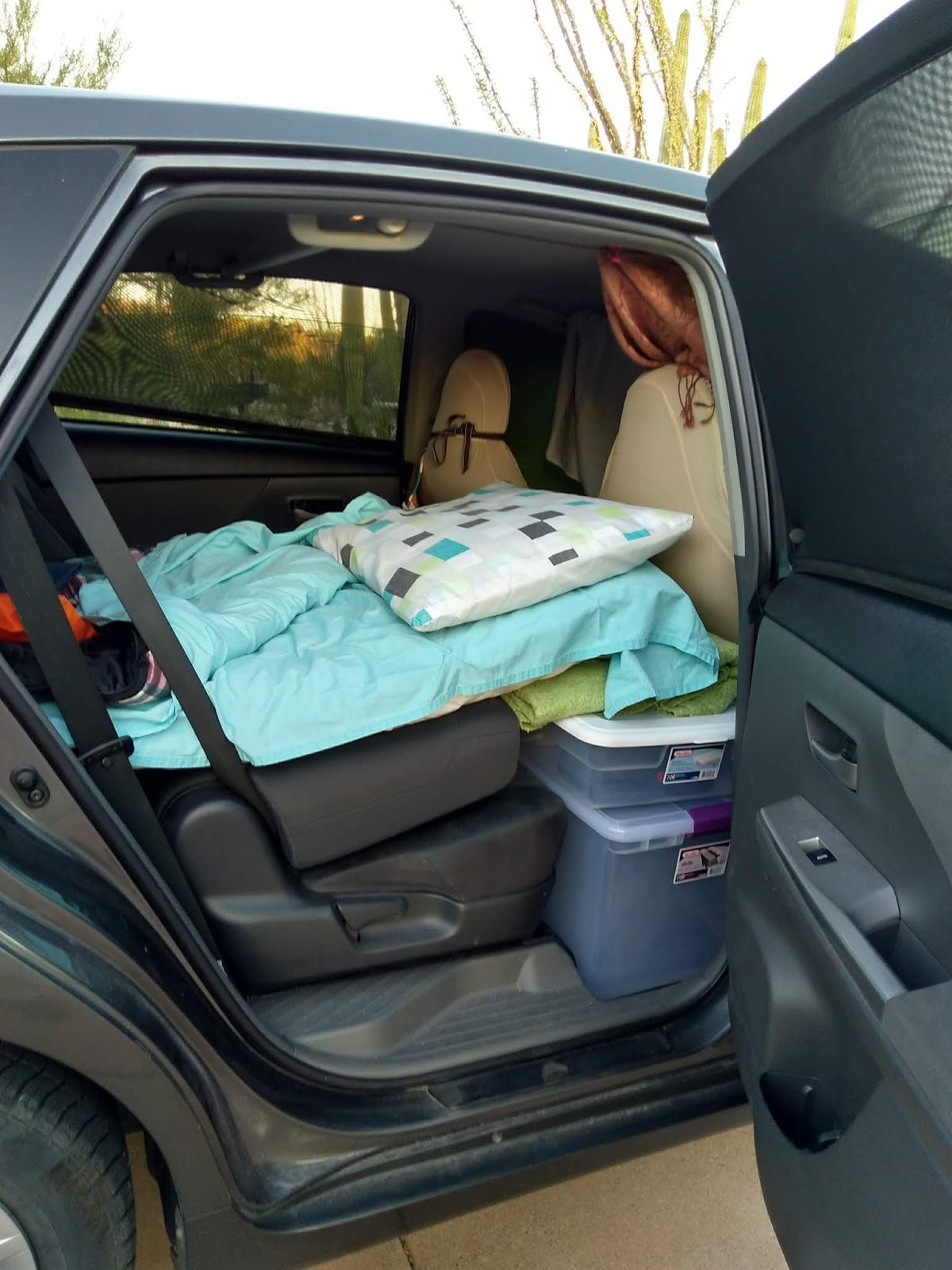 Living Rootless: Rootless: A New Vehicular Mate, Part 5: Bed