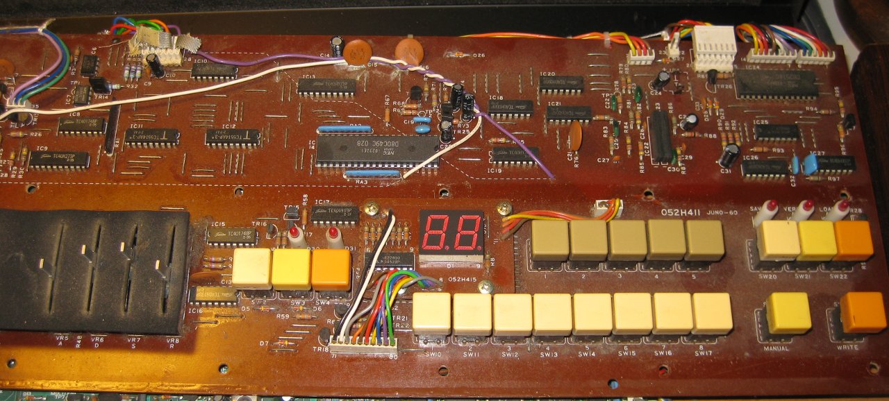 Synthpeter: Juno-60 battery replaced but draining too fast