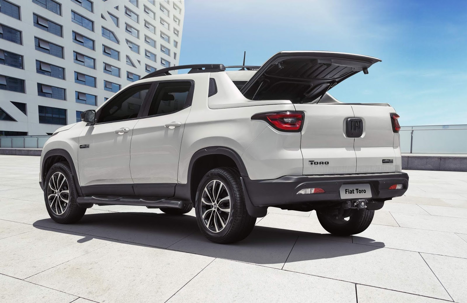 Fiat Toro 2021 ganha itens de série - fotos e preços