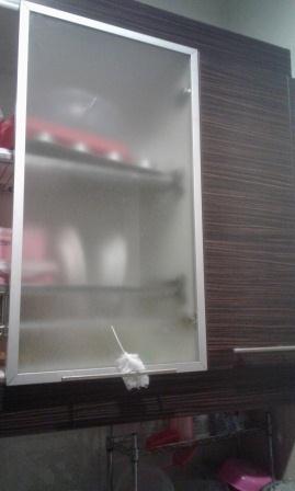 UTAMA ALUMINIUM DAN KACA: Pintu kitchen set aluminium
