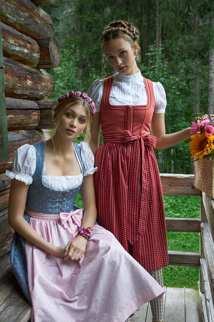Dirndl (Vestido Germânico)