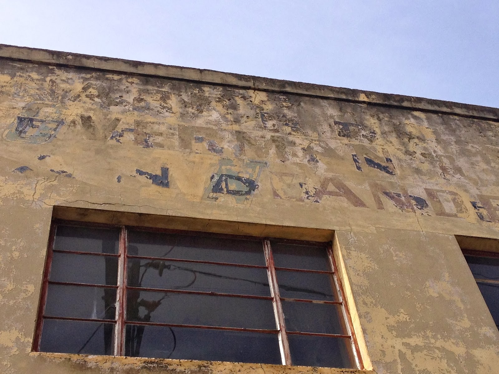 Finding the radio book: A big collection of Melbourne ghost signs ...