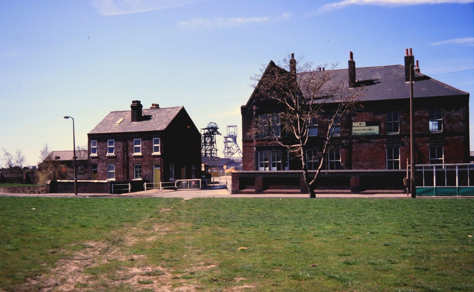 FEATHERSTONE PHOTOGRAPHS: Ackton Hall Colliery
