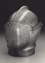 Korok csodái: Grotesque helmet and other parade helmet / Groteszk és ...