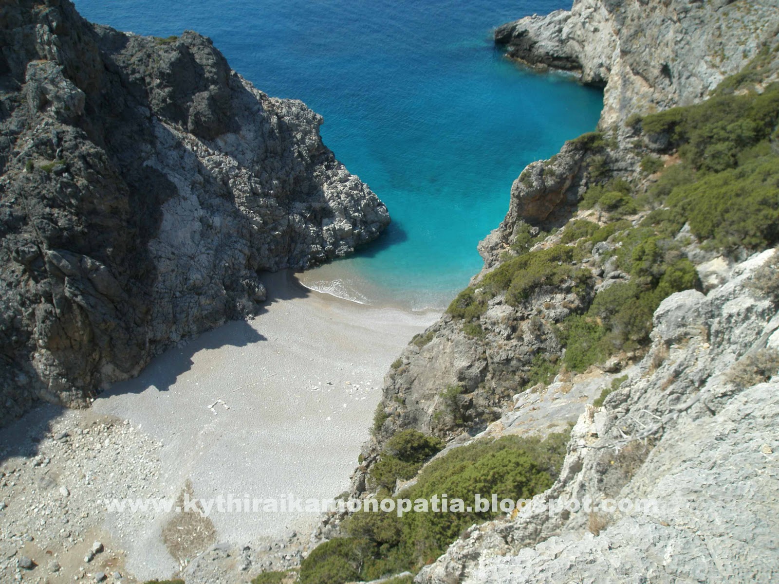 ΚΥΘΗΡΑ... Στα μονοπάτια της Αφροδίτης: Από την Παναγία την Ορφανή στο ...