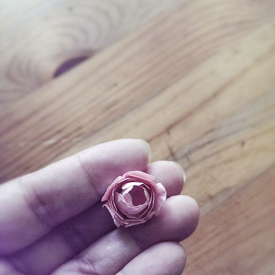 a simple person with a simple passion.: Of Air Dry Clay and Paper Roses.