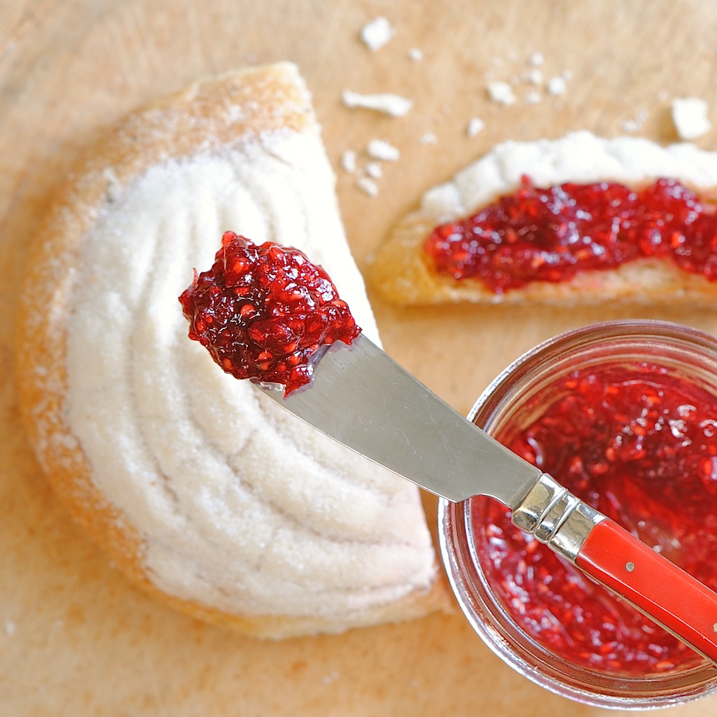 JULES FOOD...: Raspberry Chipotle Jam