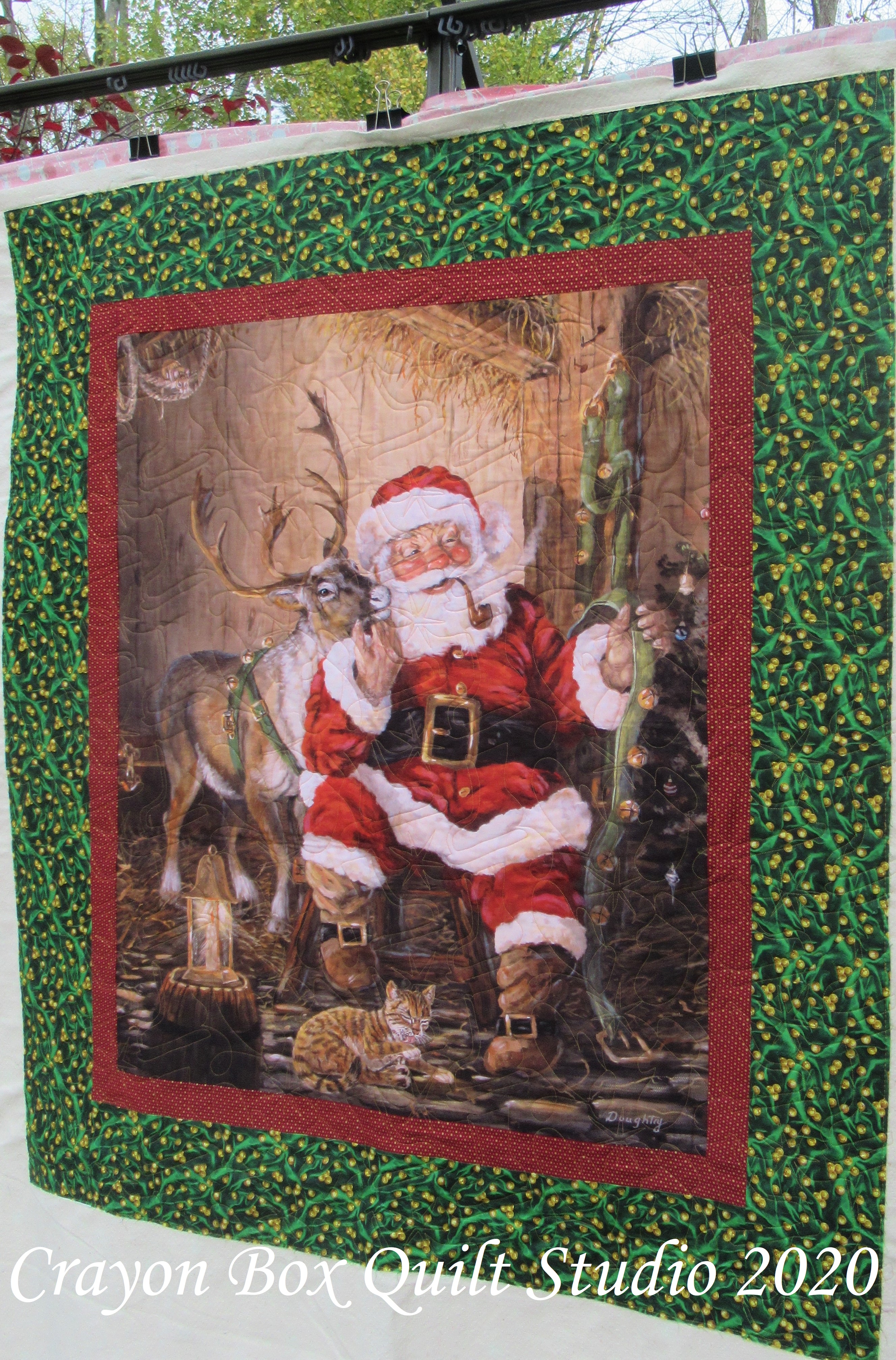 Crayon Box Quilt Studio: Colleen's Santa Panel Quilt