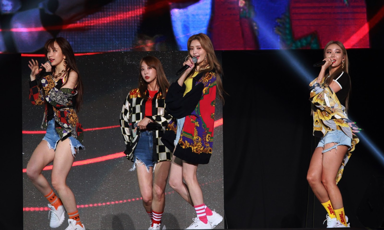 Hottest 7 Kpop Idol Groups Thrill Thousands of Fans at KWave3 Music ...