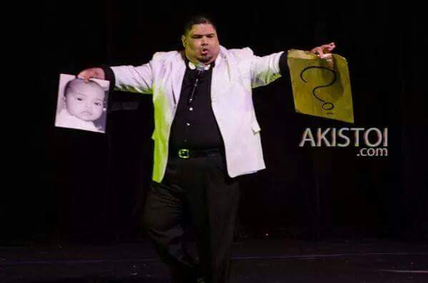 MAGICONERIAS : Soy un Mago comico y para NADA eso me hace Feliz