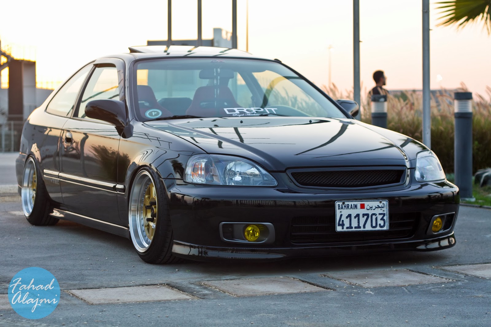 Dropitcrew: Rollin' in the streets of bahrain: Stanced EM1 & Lowered ...