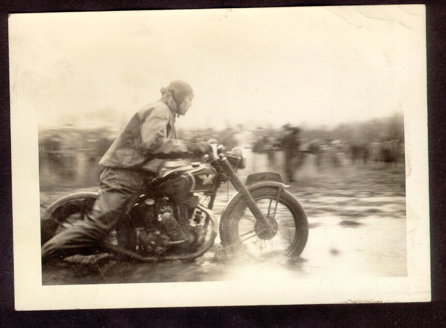 Speedboys: 40s Motorcycle Part 1 / Fortlangley