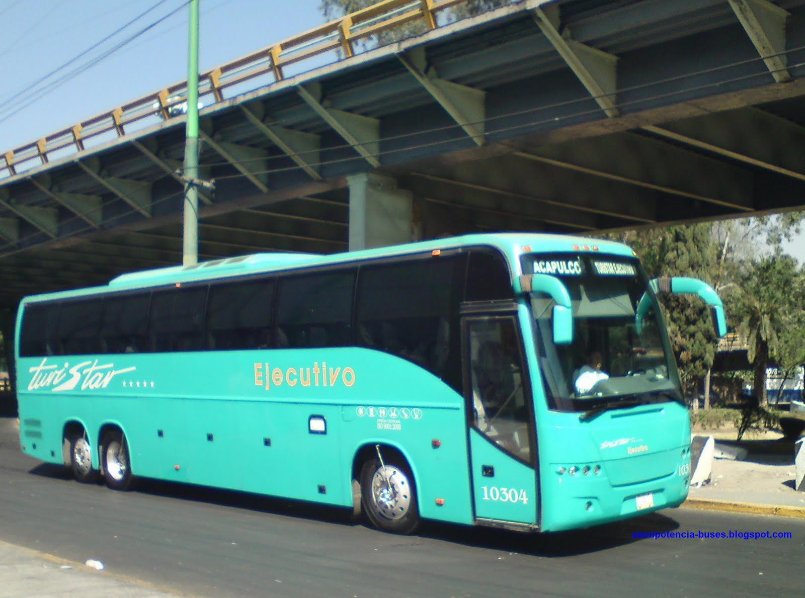 Omnipotencia-Buses: Turistar Ejecutivo Volvo 9700 6x2