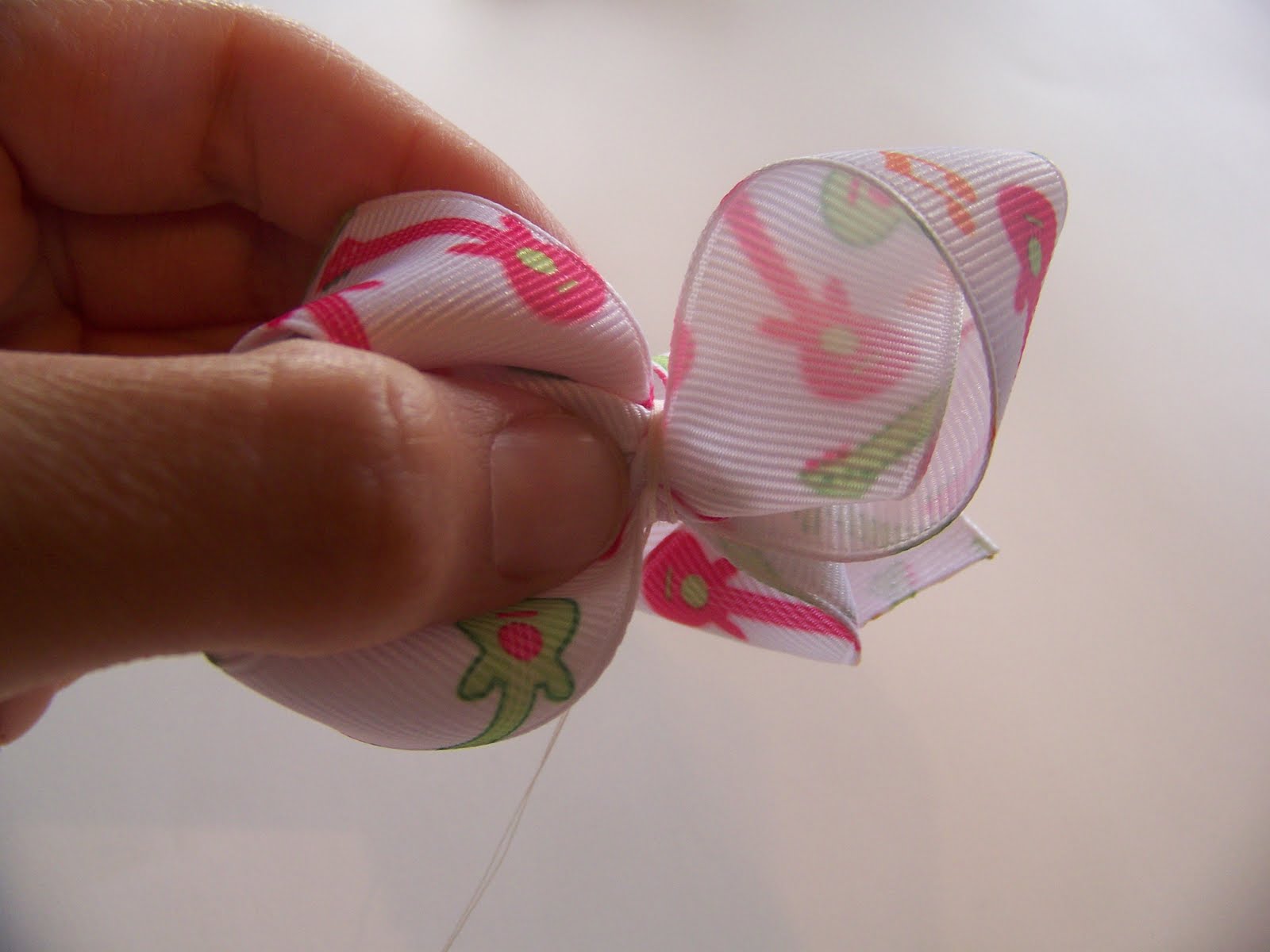BOWtiful Bows Boutique: Boutique Bow Tutorial