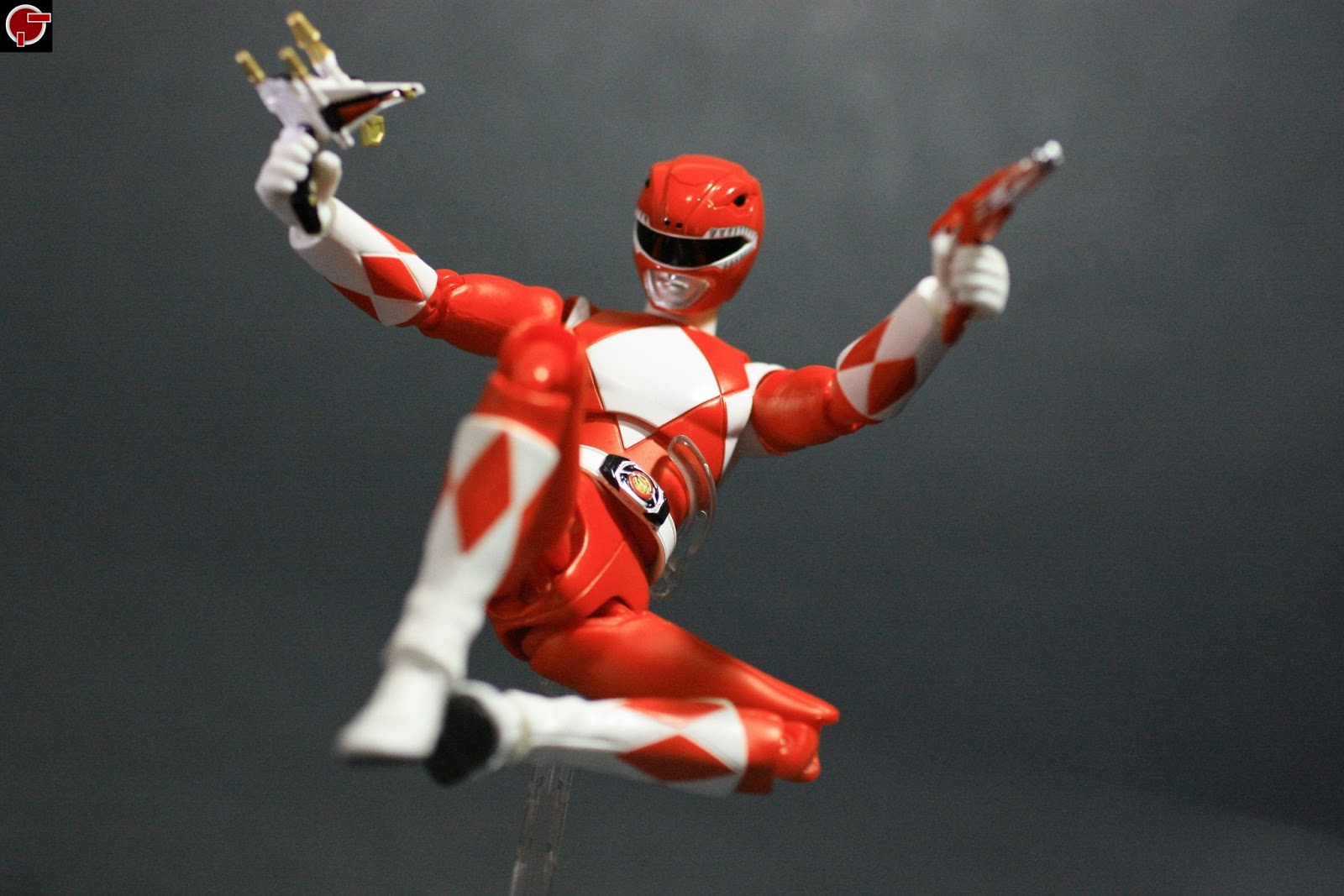 Firestarter's Blog: Toy Review: S.H. Figuarts Tyranno Ranger (Red Ranger)
