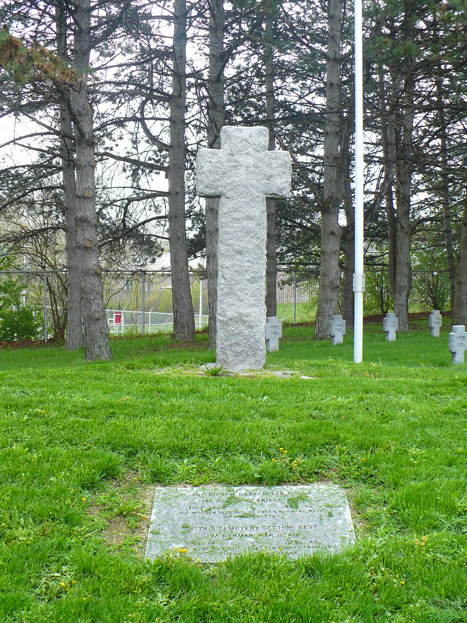 Ontario War Memorials: Kitchener - German War Graves