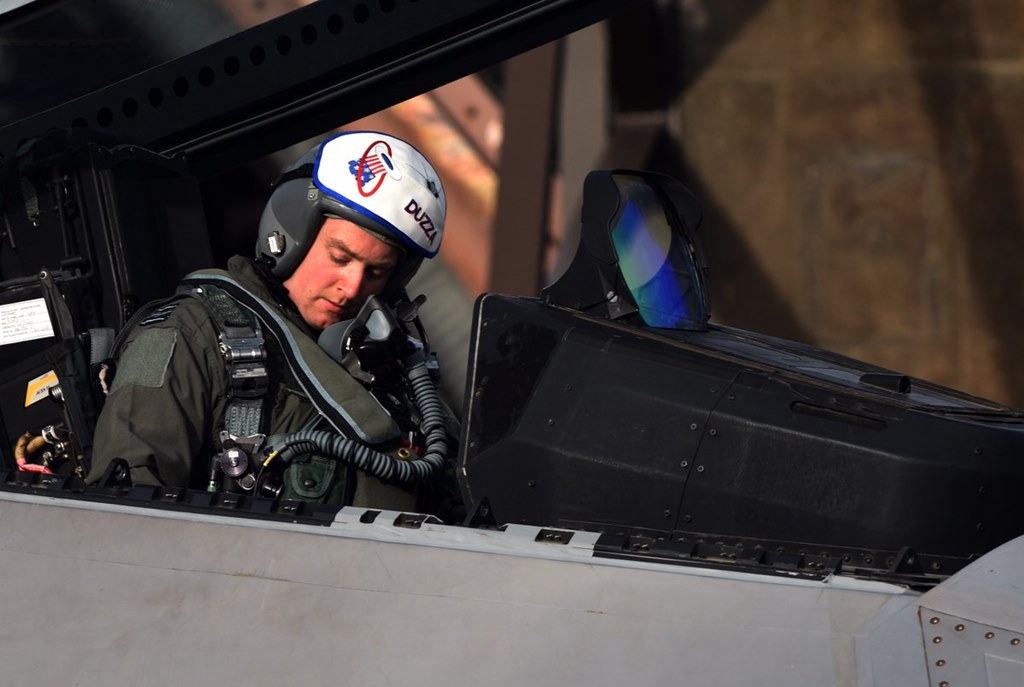 F 22 Raptor Pilot