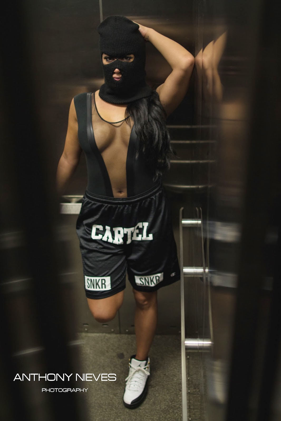 NIEVES TV: ANTHONY NIEVES PHOTOGRAPHY X SNKR CARTEL - MODEL = ELYSE VENEZIA