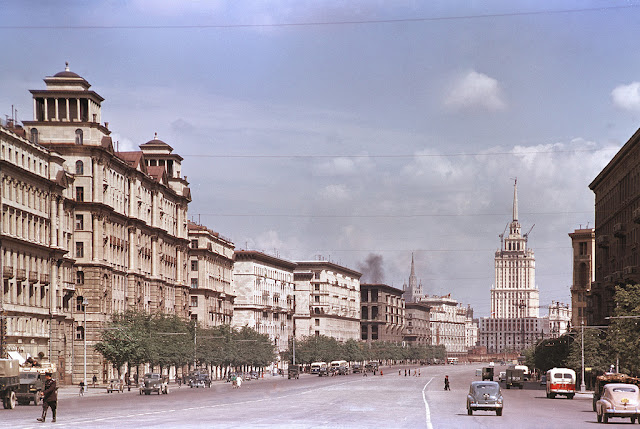 46 Color Photos That Document Everyday Life of Moscow in the 1950s ...