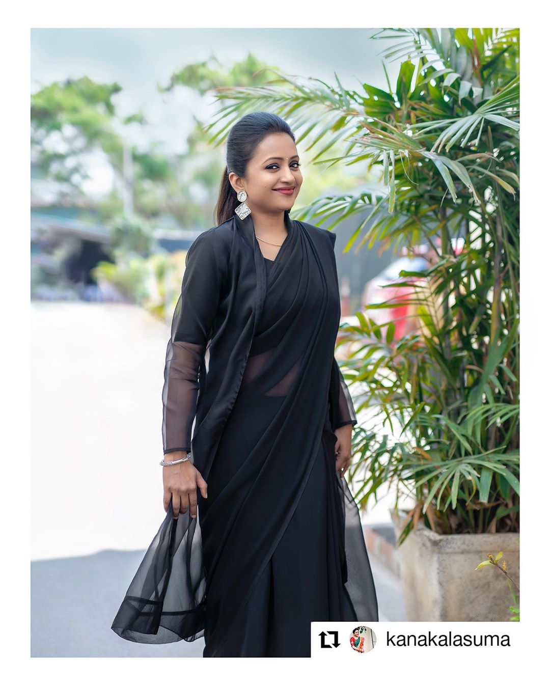 TV Anchor Suma Kanakala Rare Unseen Photos