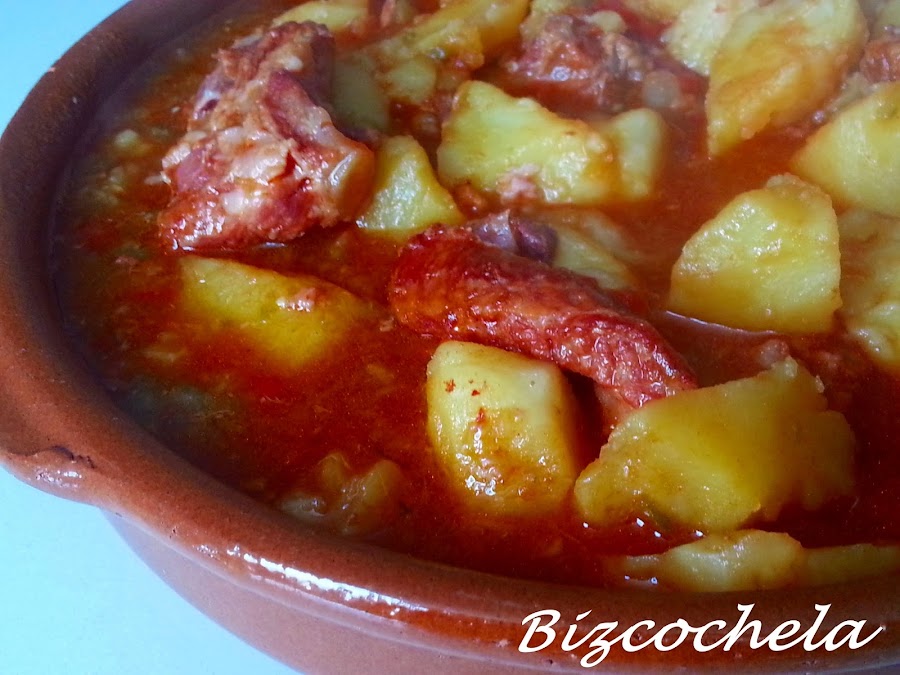 PAPAS CON COSTILLAS ADOBADAS | Cocina