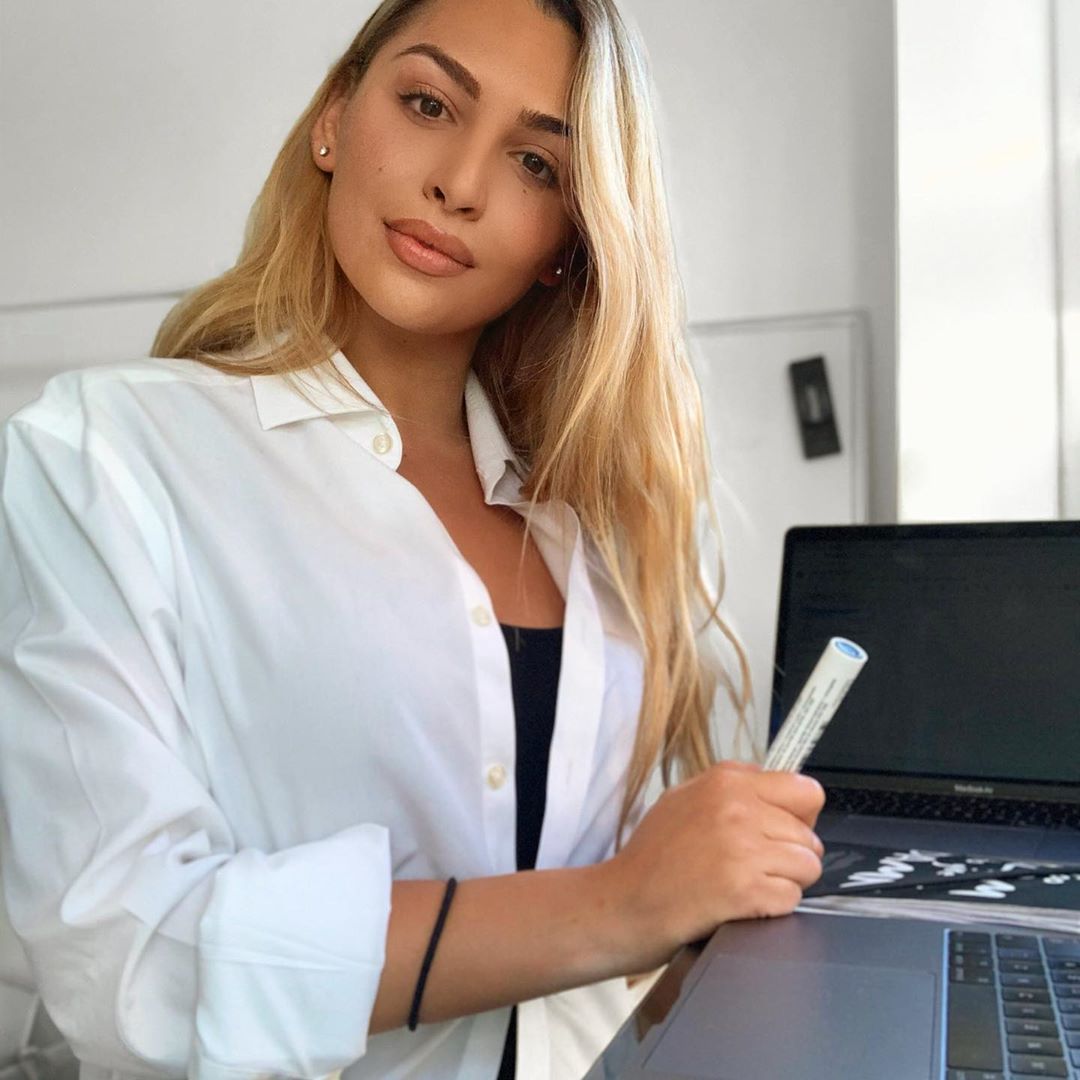 Joanne instagram Clicks -2020