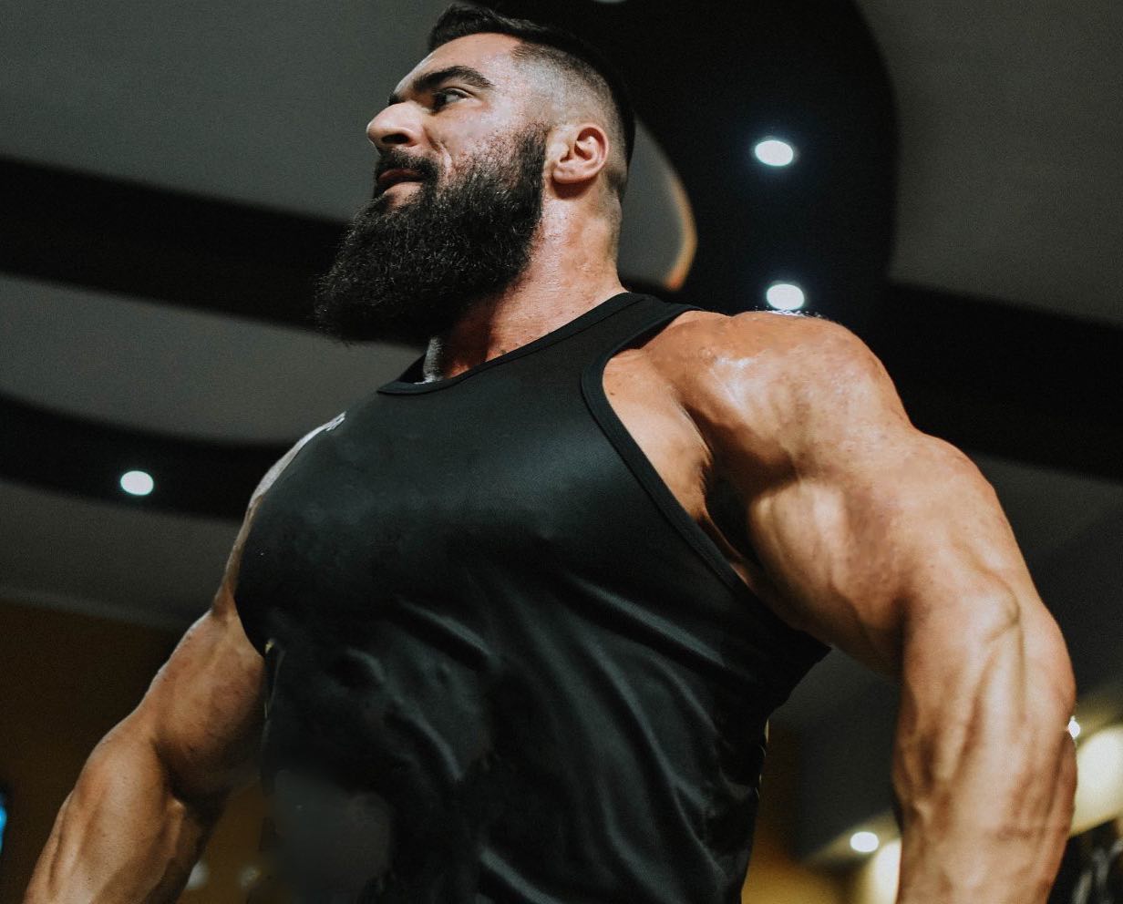 Muscle Lover: Serbian powerlifter and bodybuilder Sasa Lampas