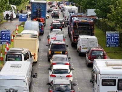 Public Transport Experience: The Big Prize at Luffield Abbey [1]