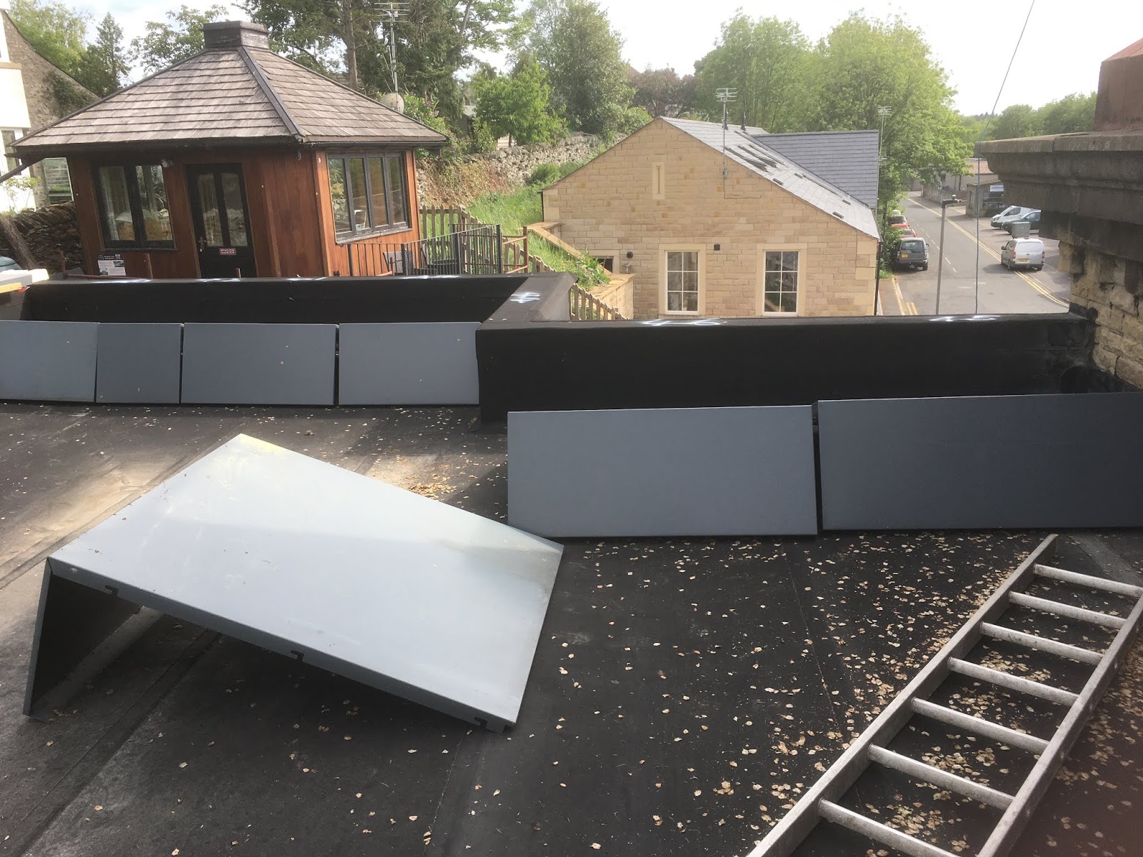 Settle Station Water Tower: Perfect Parapets