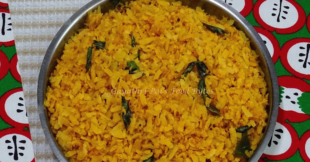 Gayathri Pai's Food Bytes: Spicy Masala Pova (Beaten Rice) Usli.