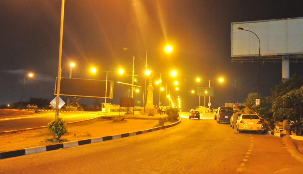 Photos: Lagos State Gov 'Light up Lagos project' in progress...part 10