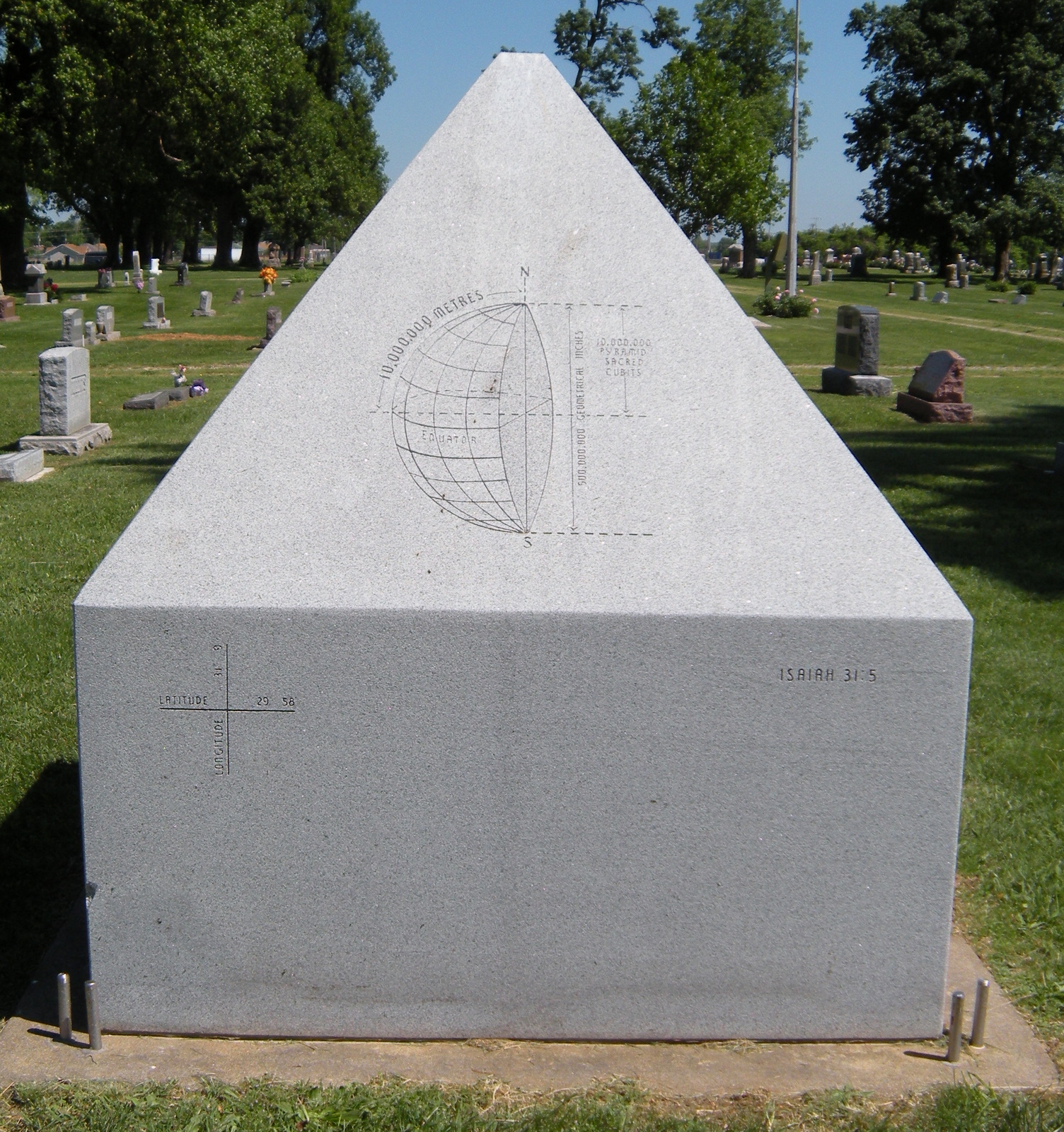 Escape to the Silent Cities: The Great Pyramid In Missouri