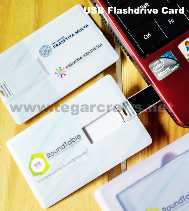 20 Ide Terbaru Souvenir Merchandise Untuk Event Kampus Universitas dan ...