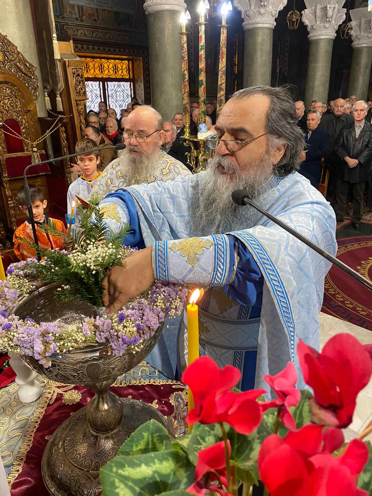 ΙΕΡΟΣ ΝΑΟΣ ΑΓΙΩΝ ΙΣΑΠΟΣΤΟΛΩΝ ΚΩΝΣΤΑΝΤΙΝΟΥ ΚΑΙ ΕΛΕΝΗΣ ΛΑΡΙΣΑΣ