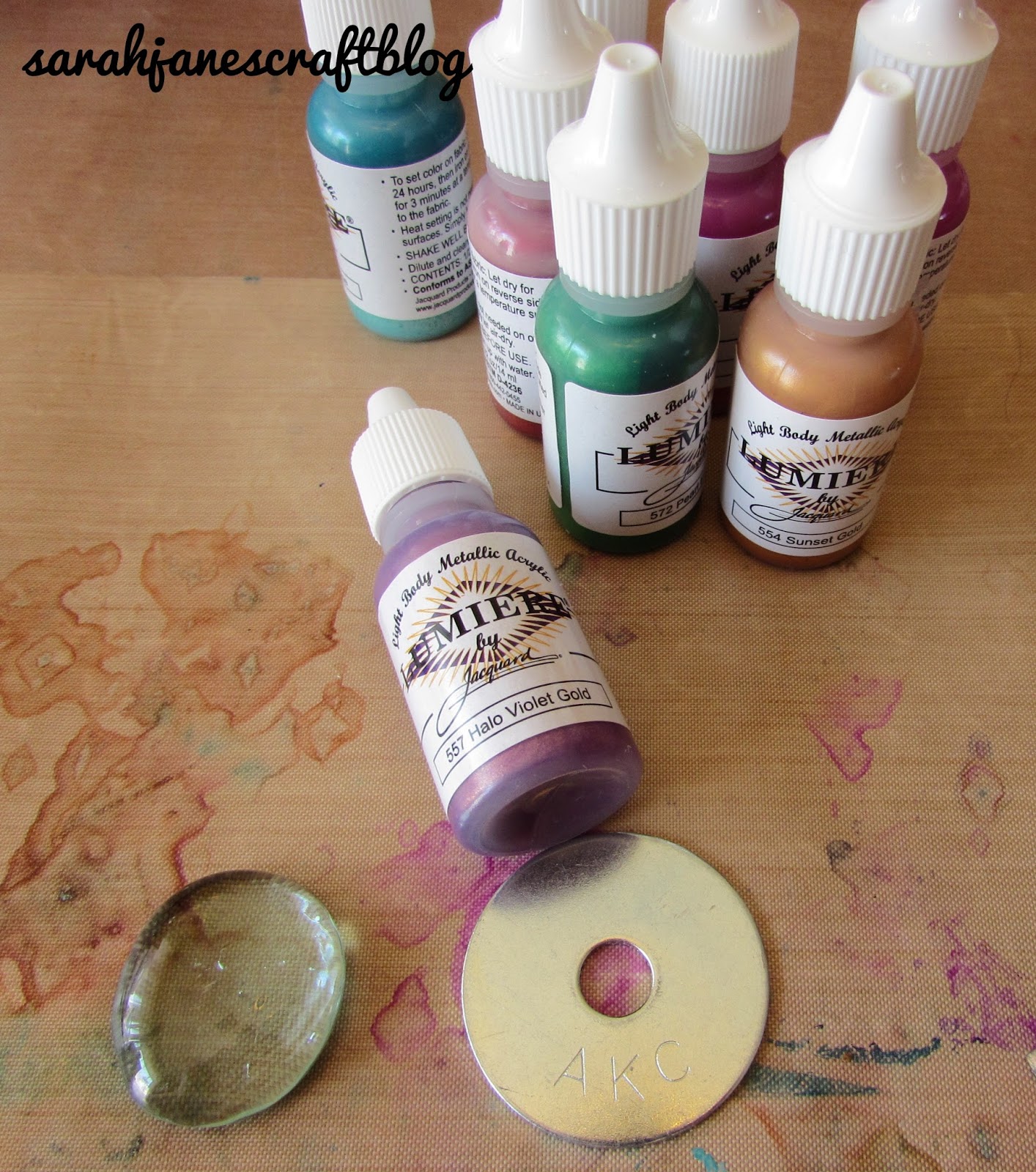 Using a Felt Applicator to Apply Acrylic Paint Experiment