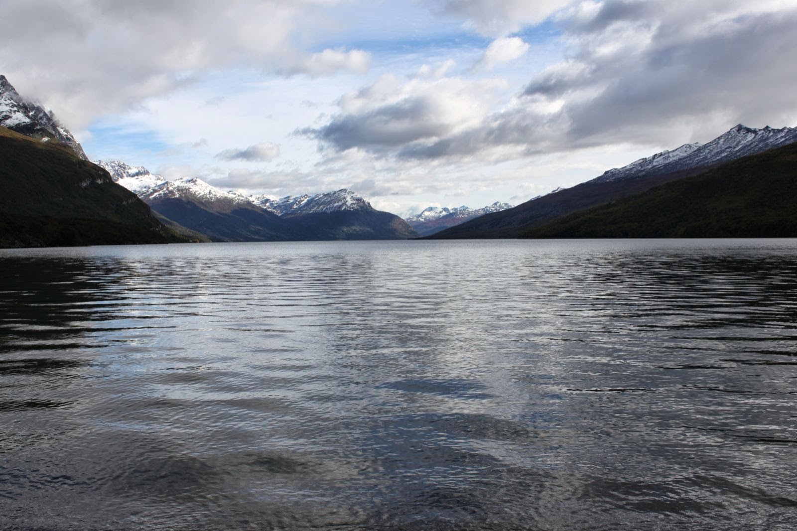 Sohum Sutras: Lago Acigami (roca) Parco Nazionale Tierra del Fuego ...