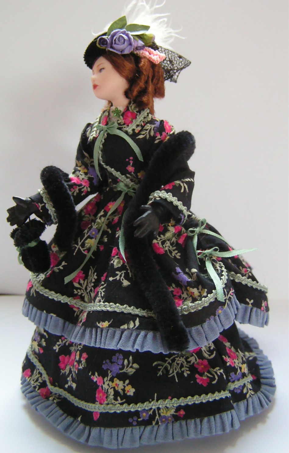 Mary Williams Dollshouse Dolls Blog: October 2011