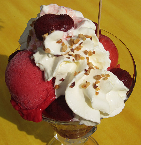 Ice cream tasty: Ice Cream Sundae Gallery