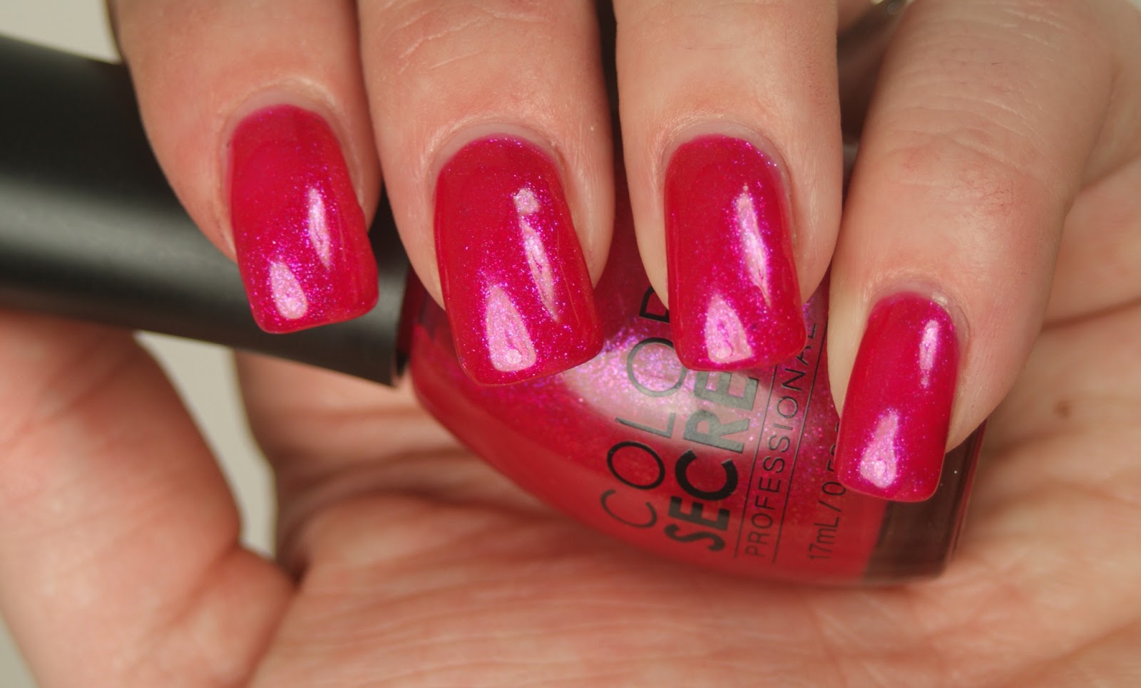 Princess Polish: Swatch & Review: Color Secrets Amelie and Moulin Rouge